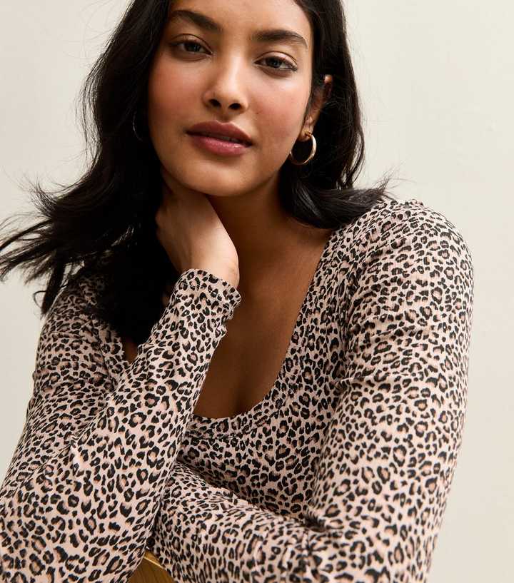 Brown Leopard Print Scoop Neck Ribbed Long Sleeve Top | New Look