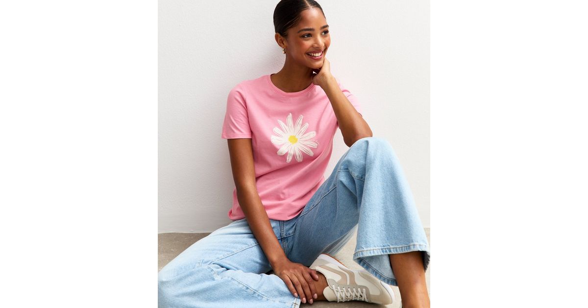 Pink Daisy Print T-Shirt | New Look