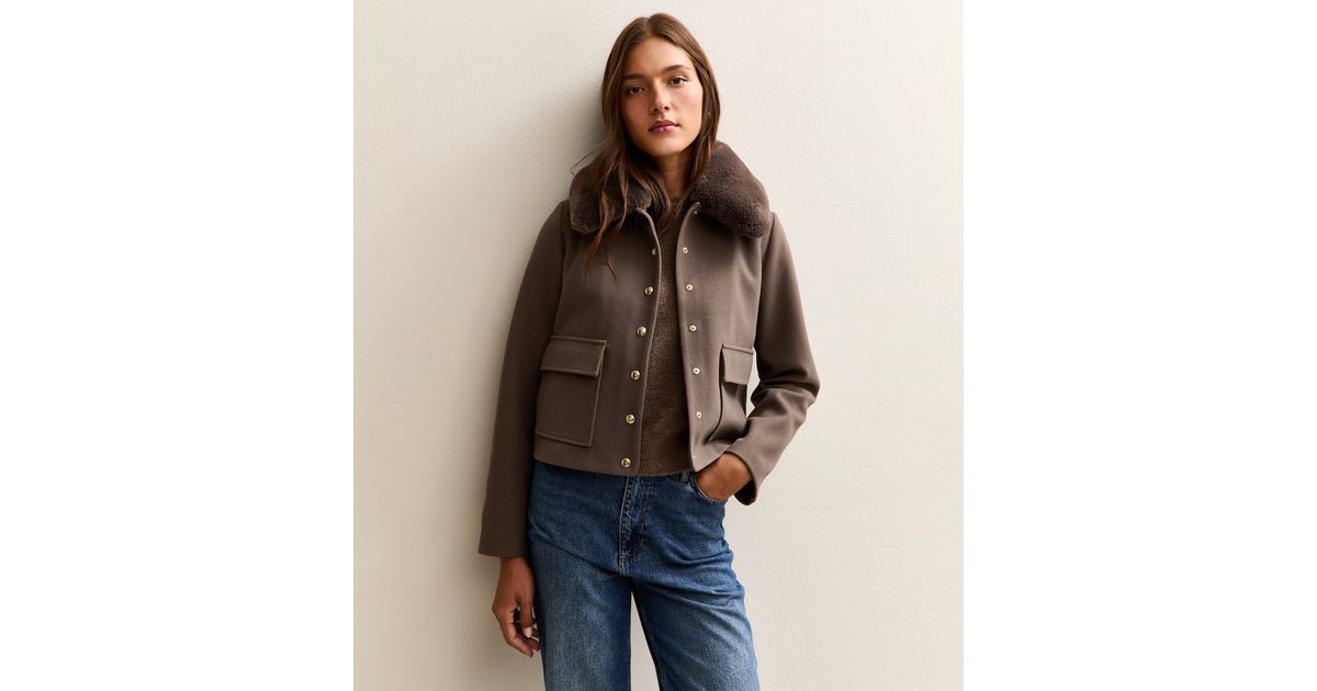 Mink Faux Fur Collar Short Shacket | New Look
