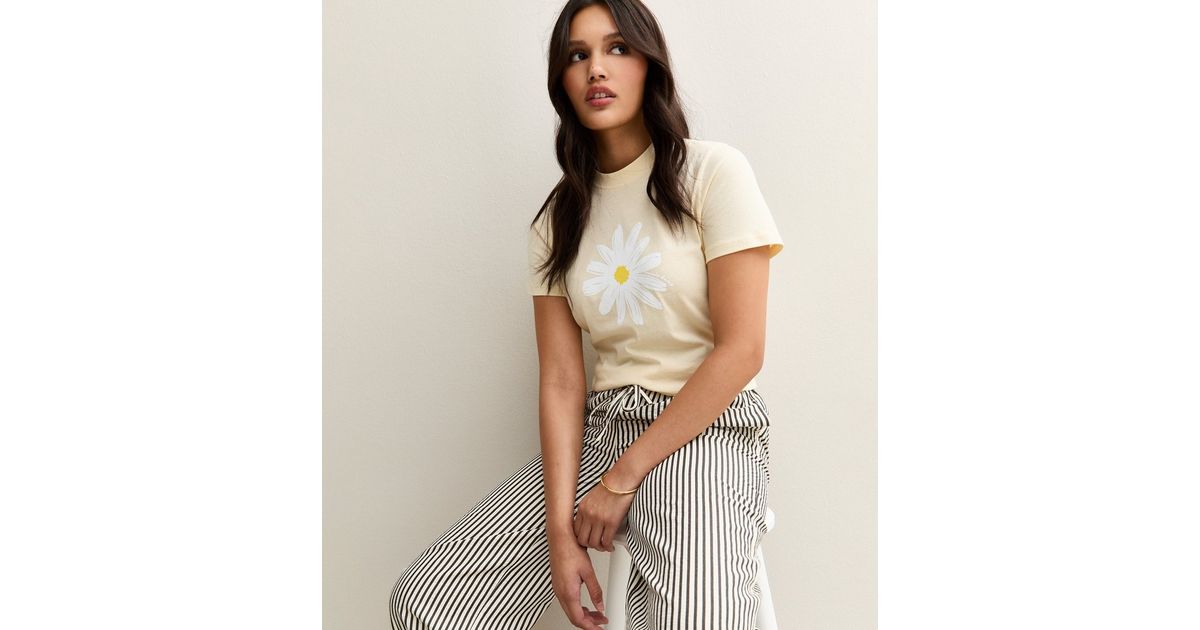 Yellow Daisy Print T-Shirt | New Look