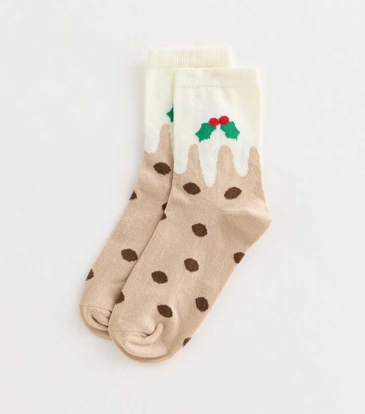 Oatmeal Christmas Pudding Patterned Ankle Socks | New Look