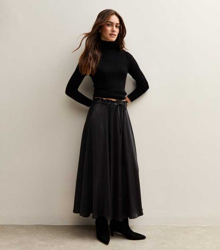 Petite Black Satin Drawstring Circle Skirt | New Look
