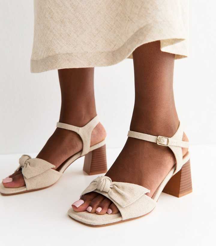 Wide Fit Off White Woven Bow Block Heel Sandals | New Look